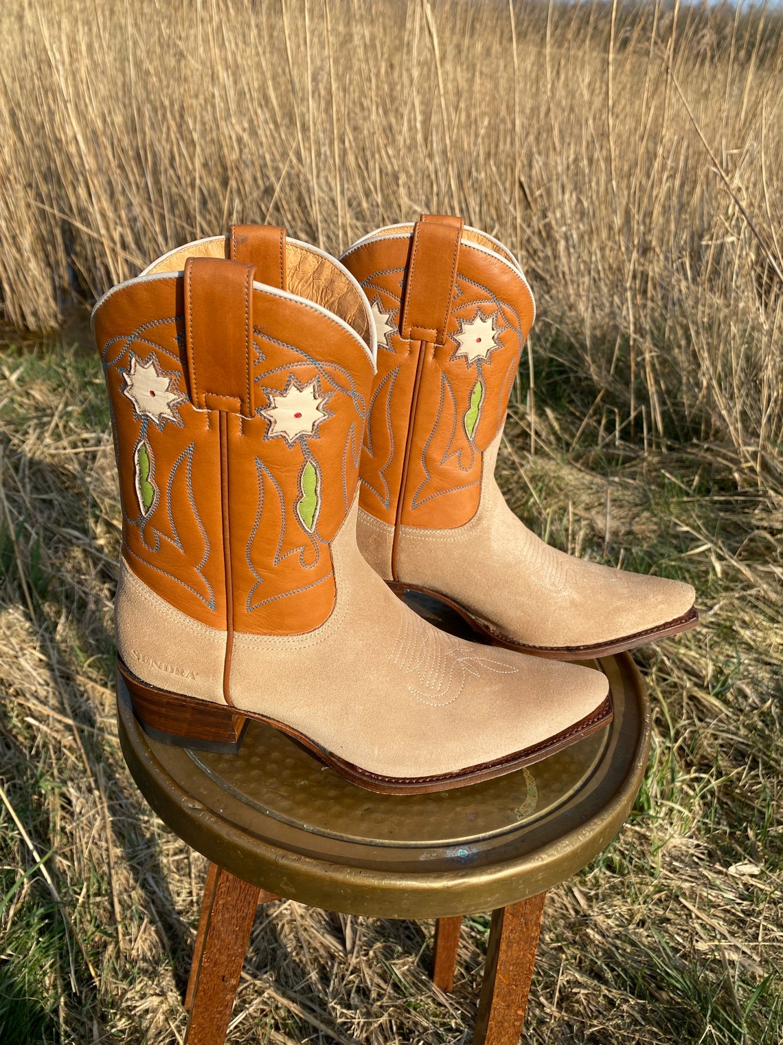 Lily Boots Vintage Western Style - Etsy