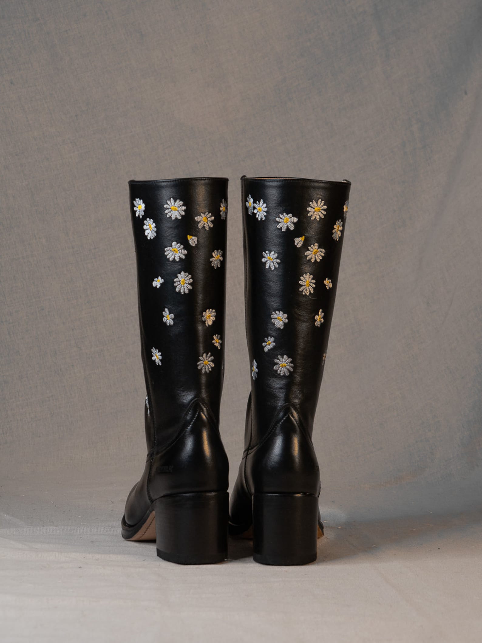 Black Boots With Embroidered Daisies | Etsy