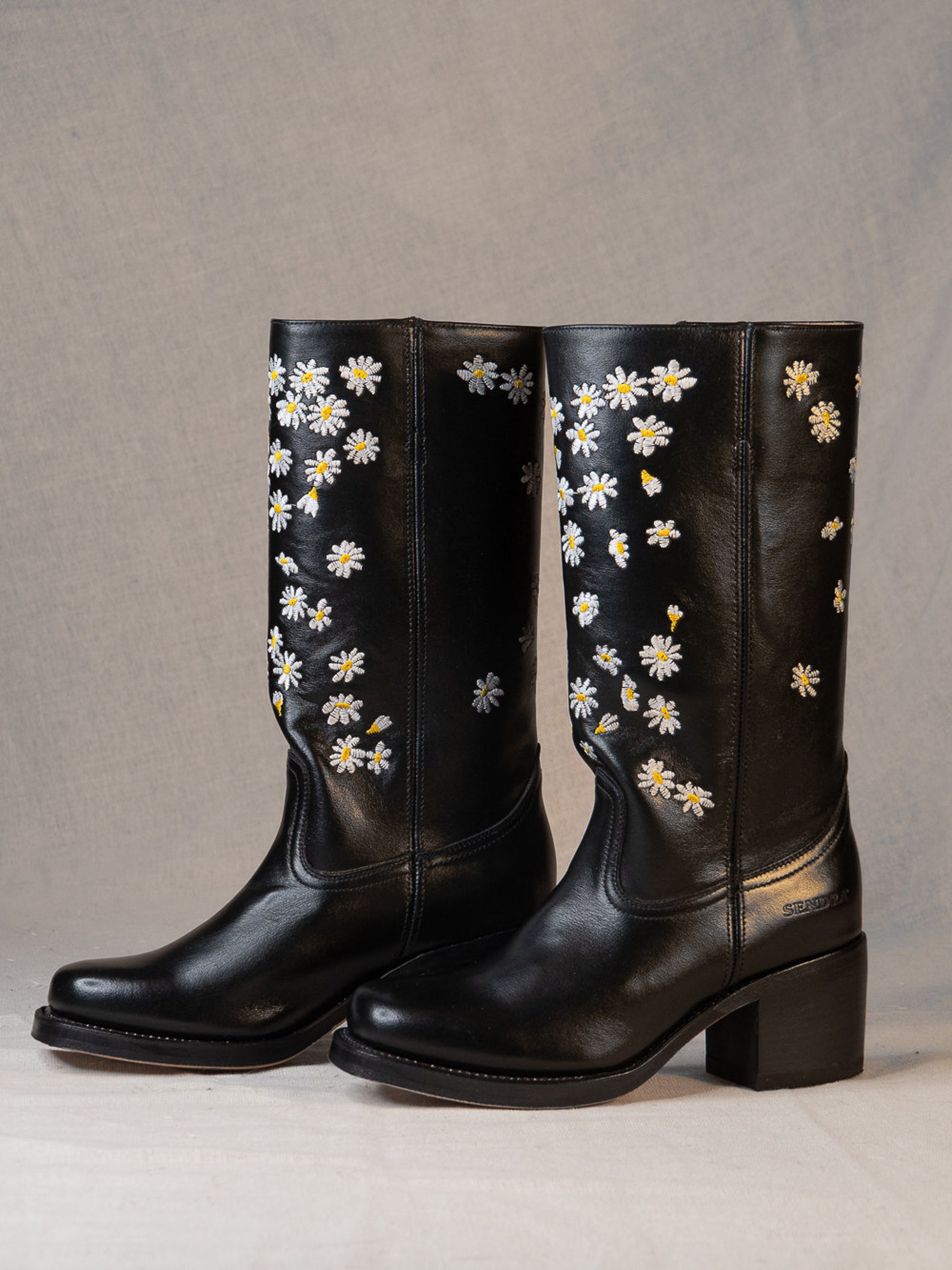Daisy Boots Black - Etsy
