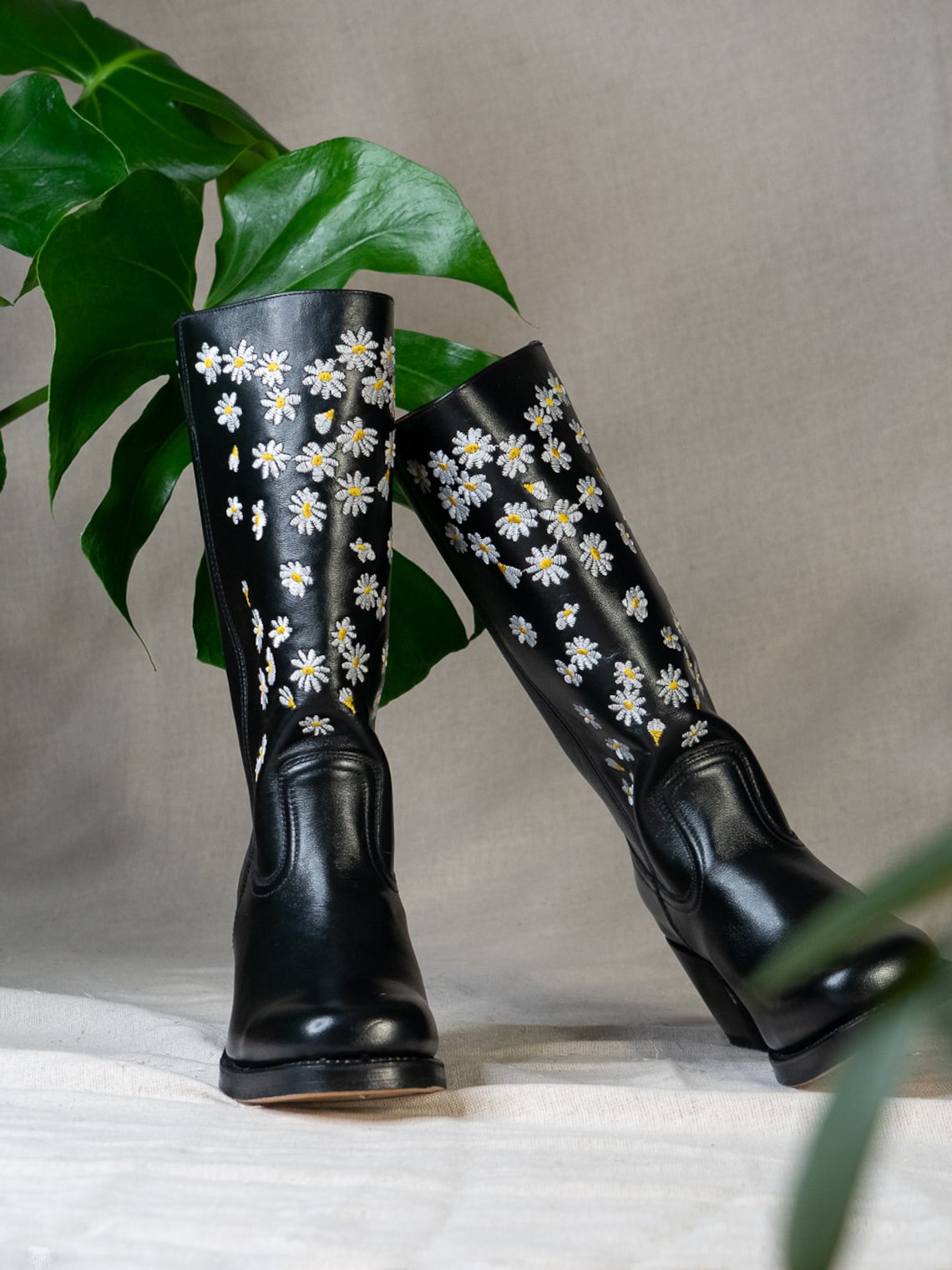 Black Boots With Embroidered Daisies - Etsy