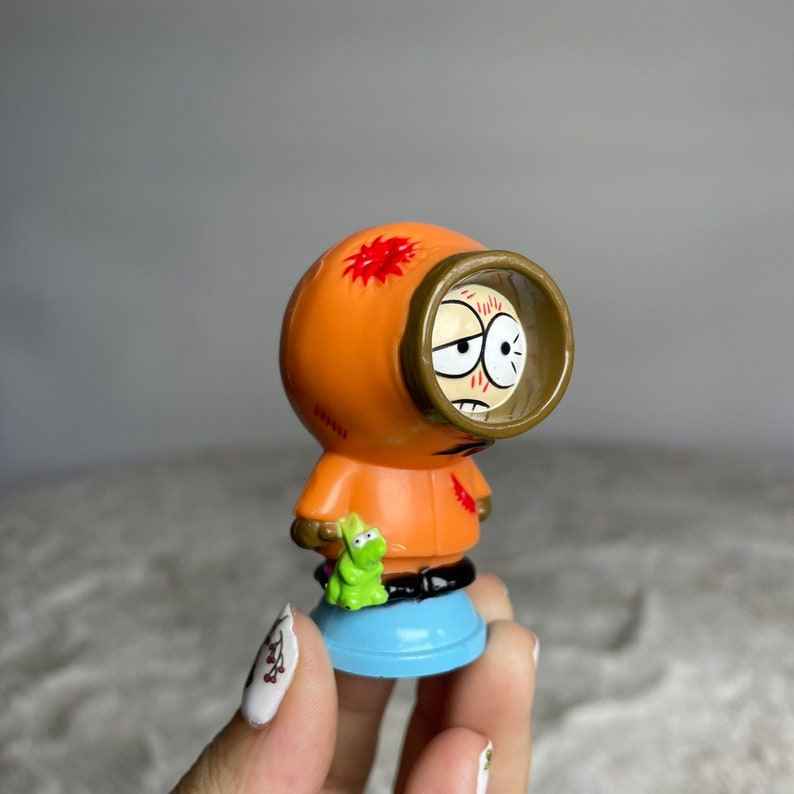 Vintage 2000s Kenny Mccormick (5) Chess , Toys , Collectibles , Second ...