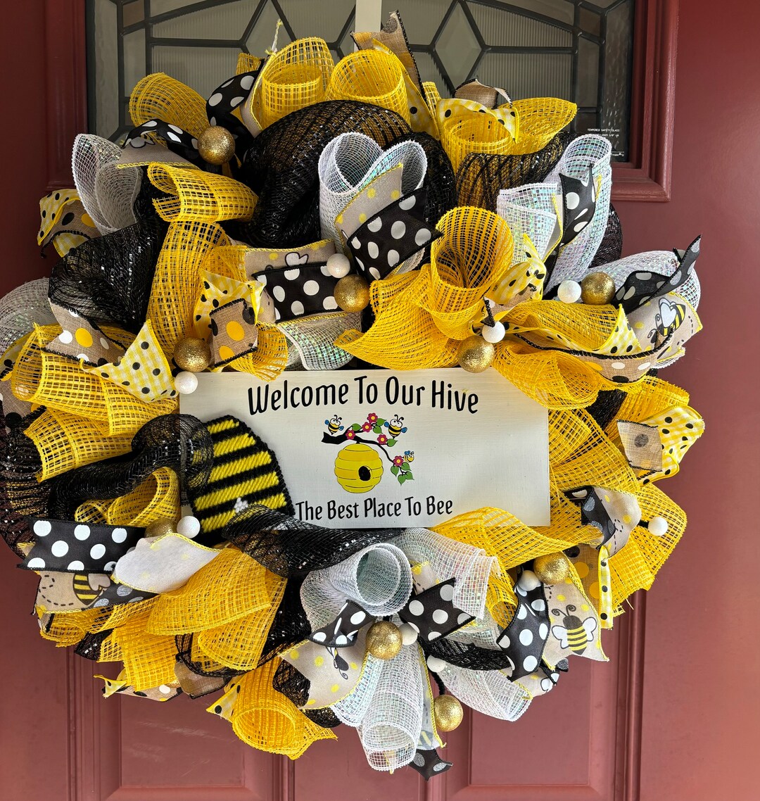 Bee Welcome Wreath: Summer Beehive Door Decor - Etsy