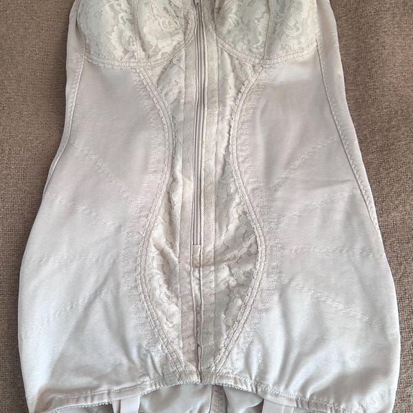 Louis Girdles - Etsy Canada