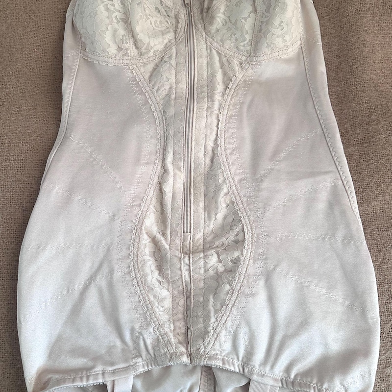 Louis Girdles - Etsy Canada