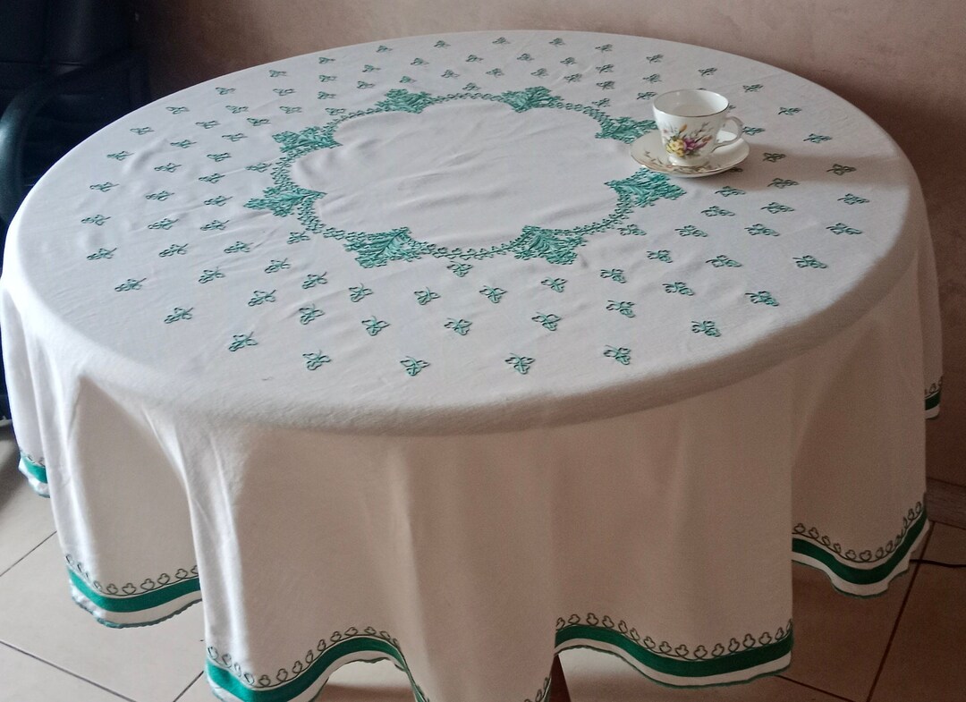 Vintage Round Tablecloth 172 Cm Diameter With Embroidery - Etsy