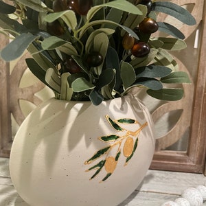 Palestine Vase Hand Painted With Olive Vines Palestinian Decoration Art ...