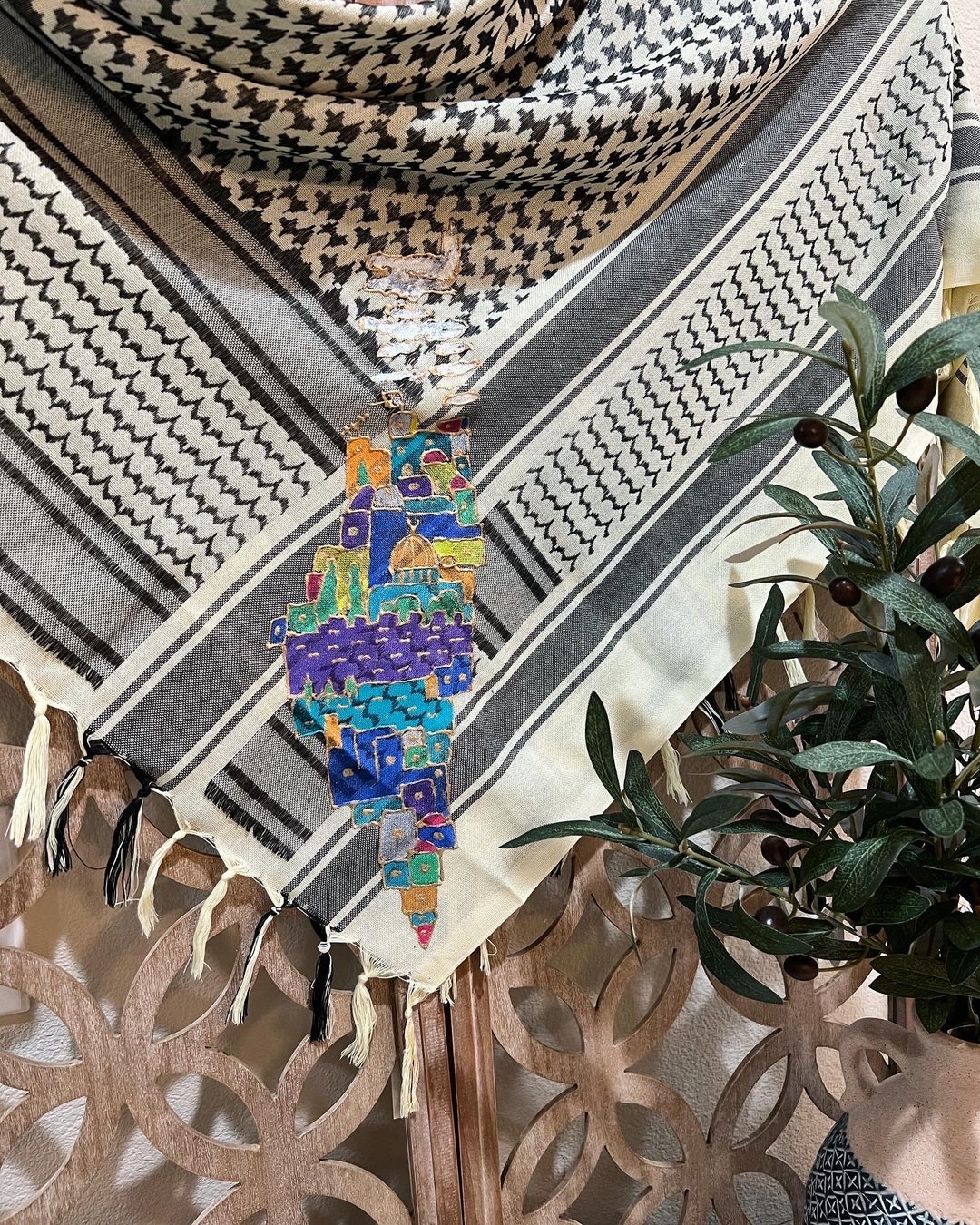 Palestine Map Hand Painted Kuffiya | Gold Finishing | Palestinian Home ...