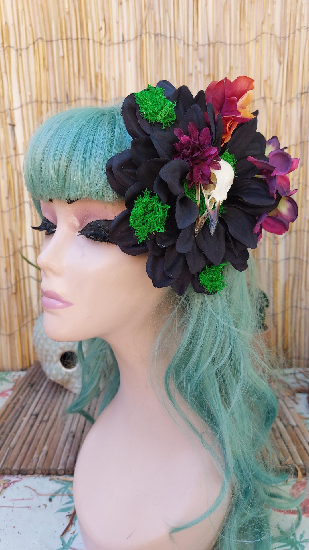Magpie Skull Hair Clip Made of Black Dahlia, Moss, for Gothic Girl ...