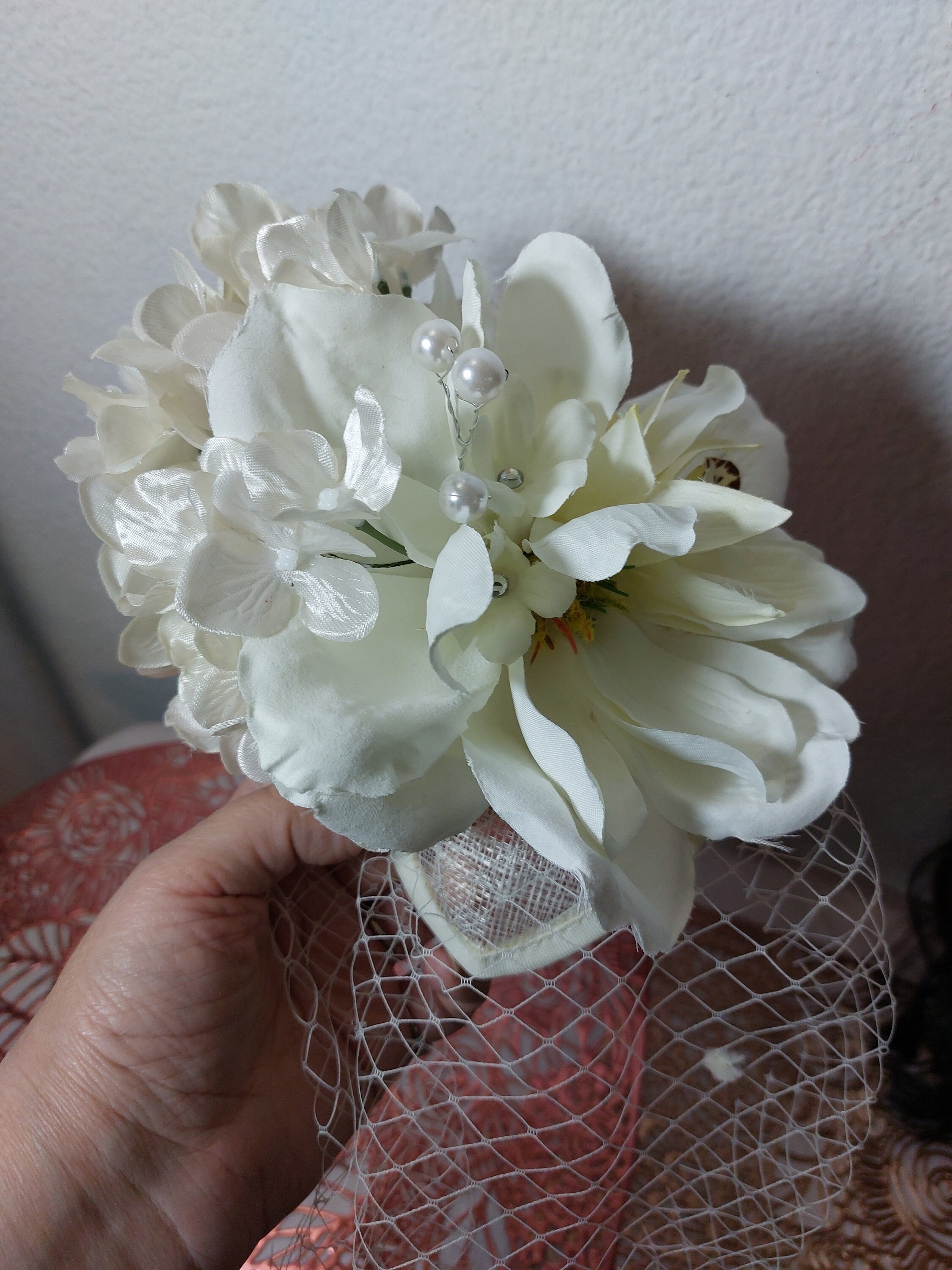 Retro Looking Bridal Mini Hat With Flowers and Veil, Vintage Style Mini ...