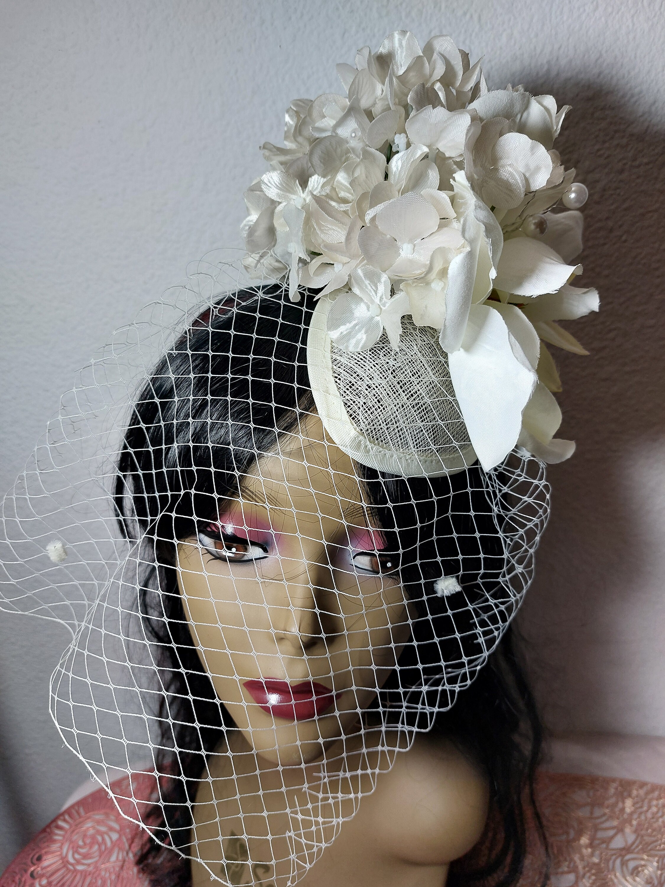Retro Looking Bridal Mini Hat With Flowers and Veil, Vintage Style Mini ...