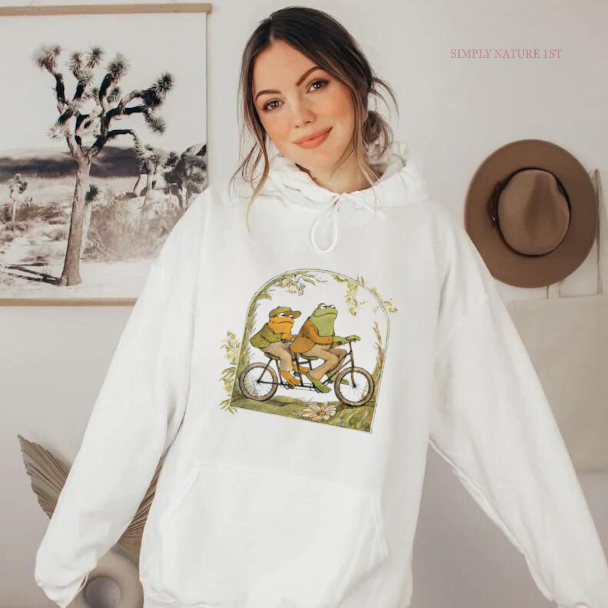 Frog & Toad Hoodie Vintage Book Frog Hoodie Cottagecore Hoodie Woodland ...