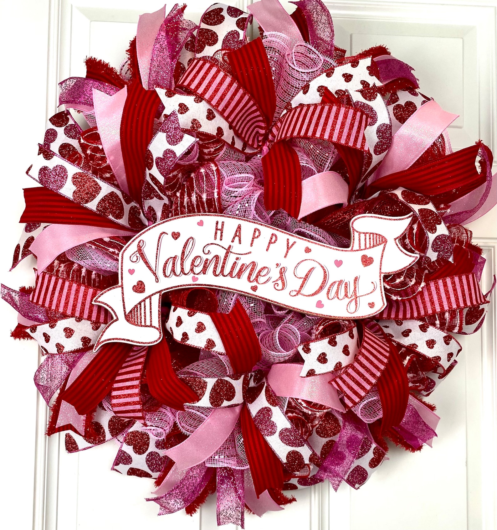 Elegant Valentine Wreath - Romantic Door Decor for Lovebirds - Etsy