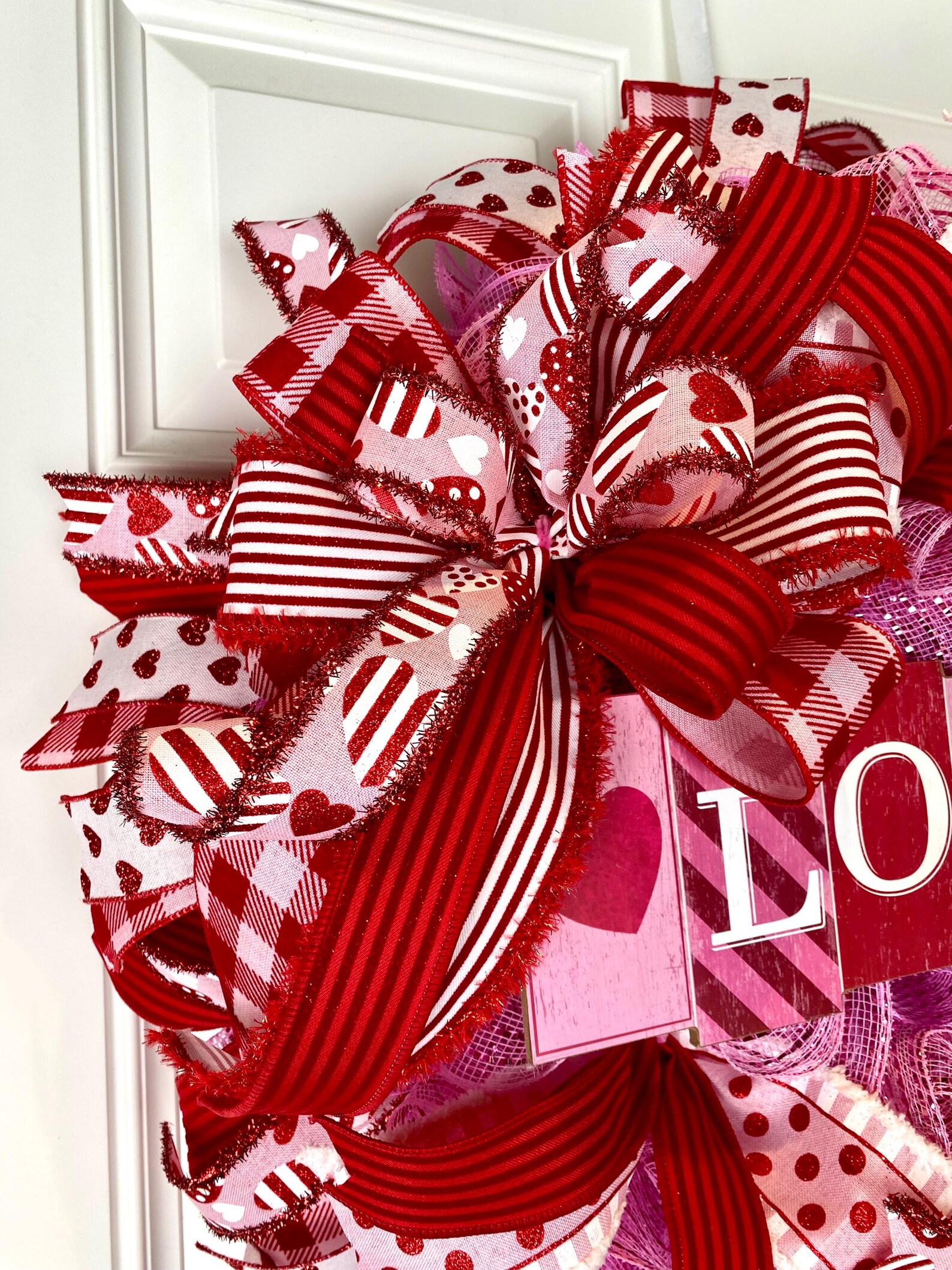 Elegant Valentine Wreath - Romantic Door Decor for Lovebirds - Etsy
