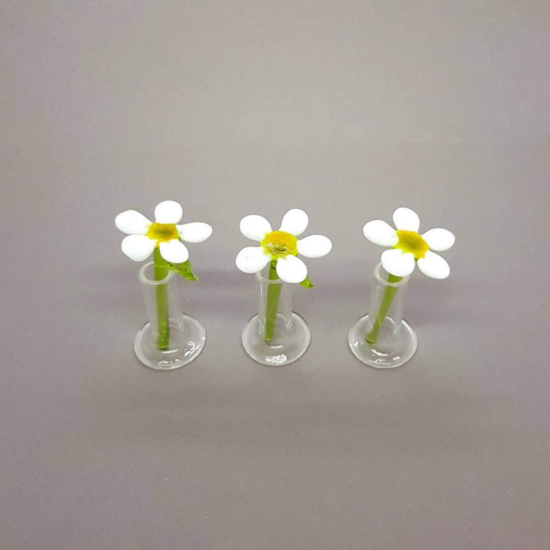 Miniature Daisy Flowers, Handmade Glass Figurines, Hand Blown Glass ...