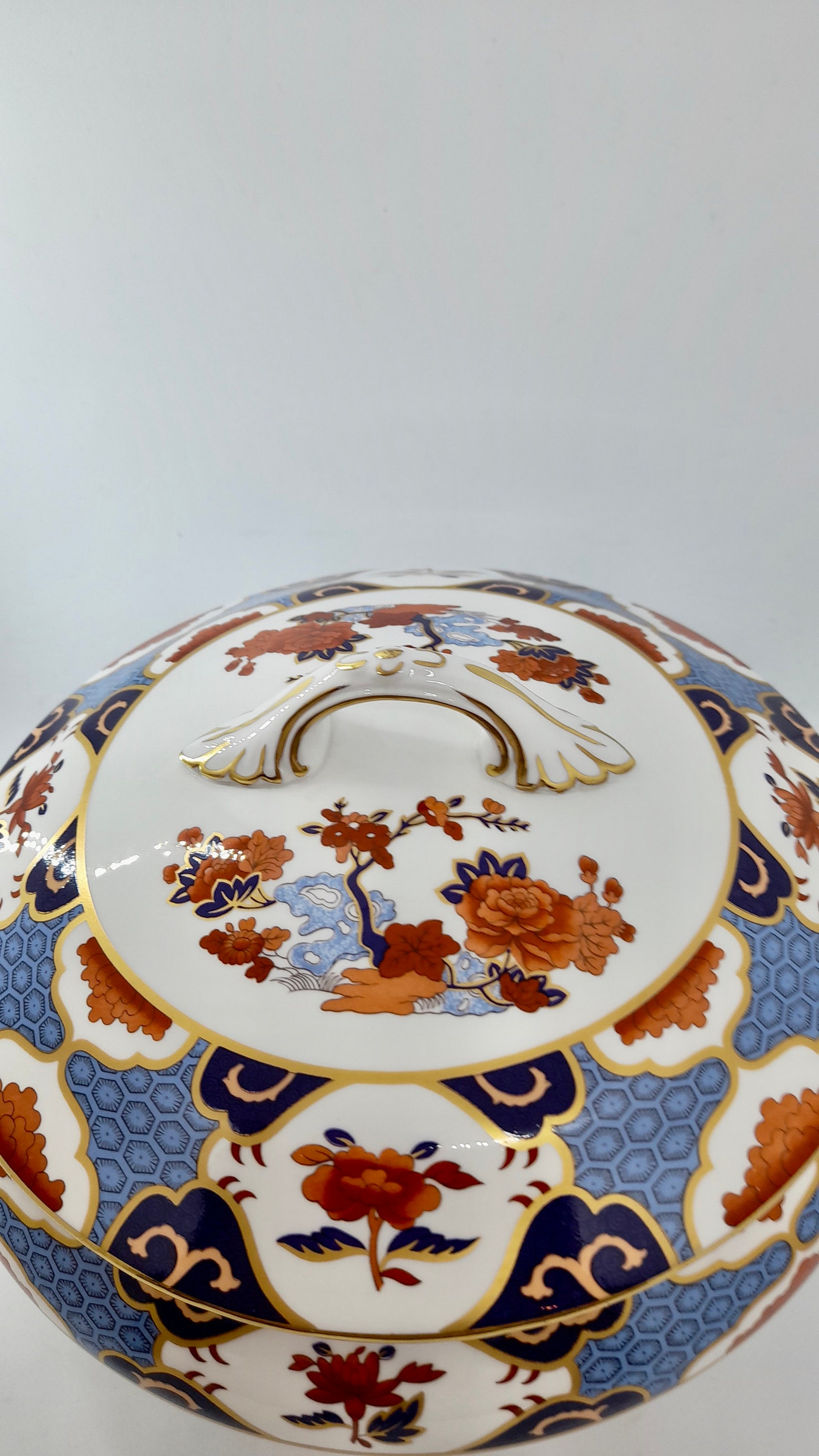 Spode Shima Tureen / Spode Shima Soup Tureen / Spode / Spode Discontinued Patterns / Spode Shima ...