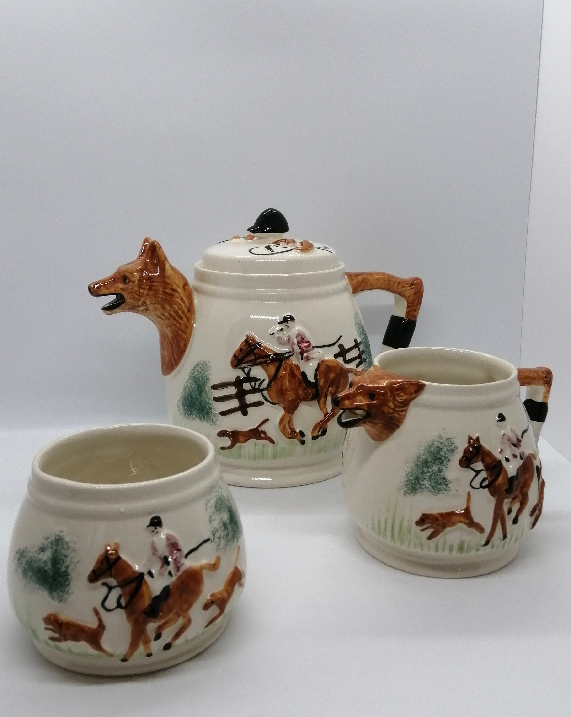 Hunt Scene Teapot Set / Hunt Scene Teapot / Hunt and Fox's Head Spout ...