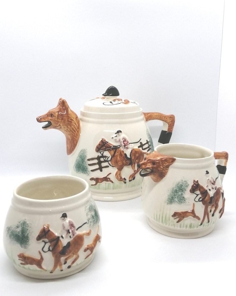 Perfect Fox Tea Set / Hunt and Fox's Head Spout Teapot / Hunt Scene ...