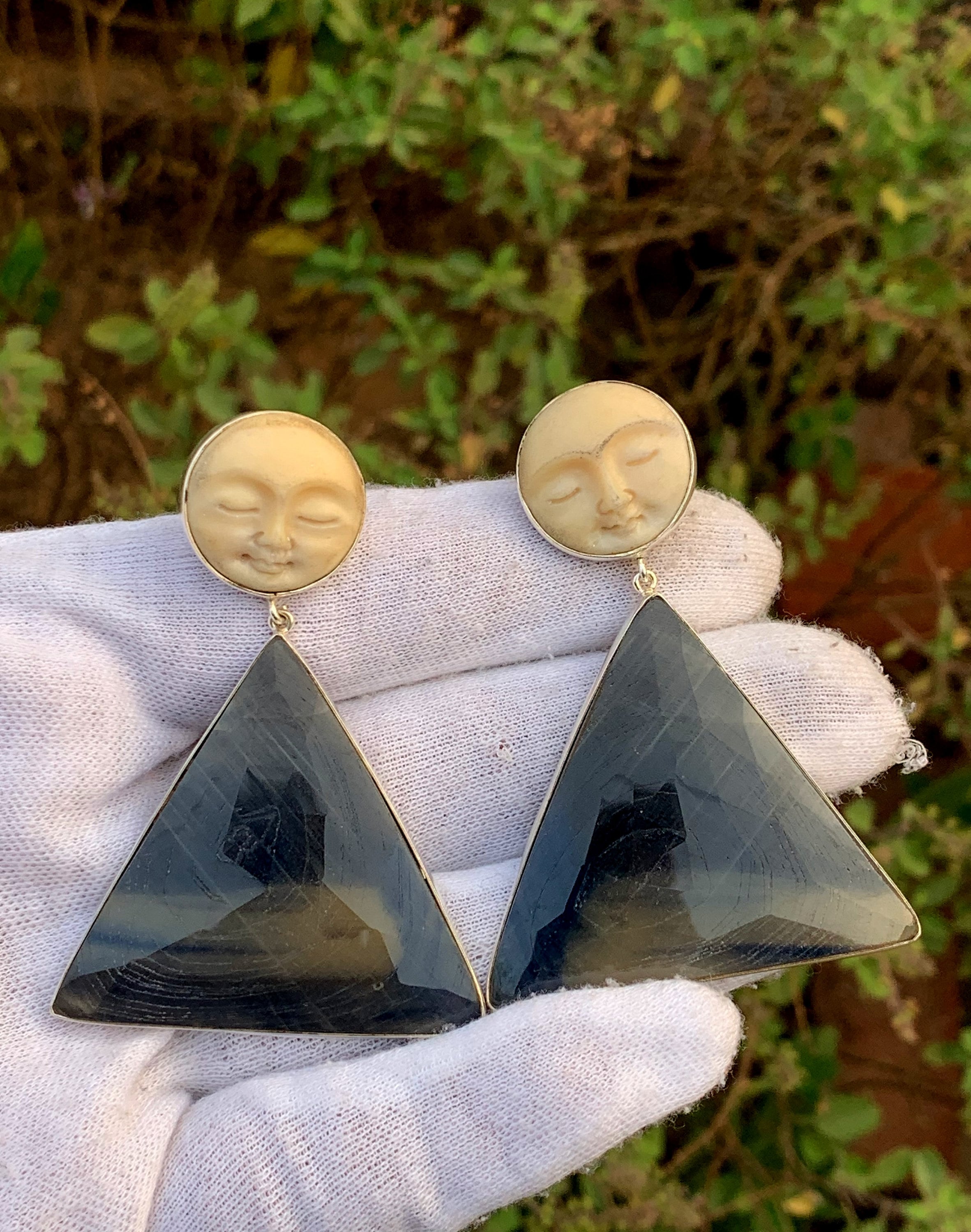 Bali Balinese Carved Moon Face in Blue Sapphire Bezel Earring - Etsy