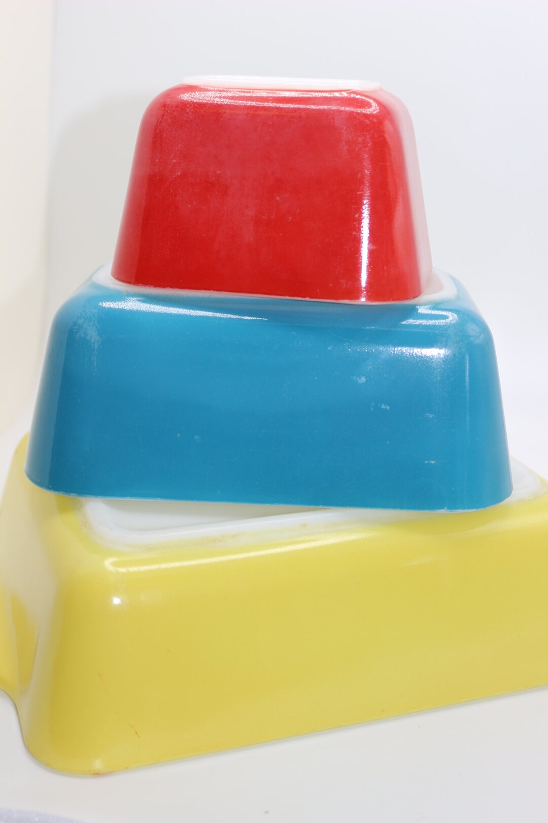 Vintage Pyrex Primary Fridgies Set of 3 (no Lids) - Etsy