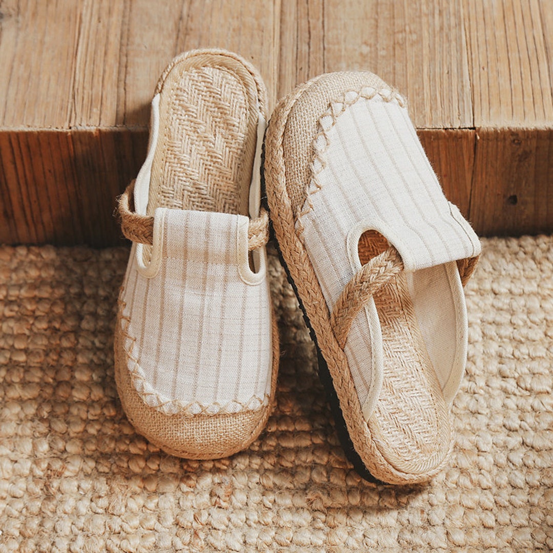 Traditional Chinese Embroidery Sandals. Minimalist Home - Etsy