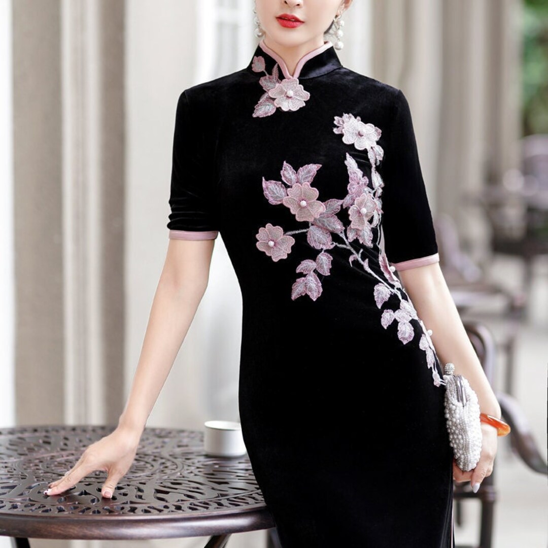 Traditional Black Cheongsam embroidery Velvet Qipao Dress for - Etsy