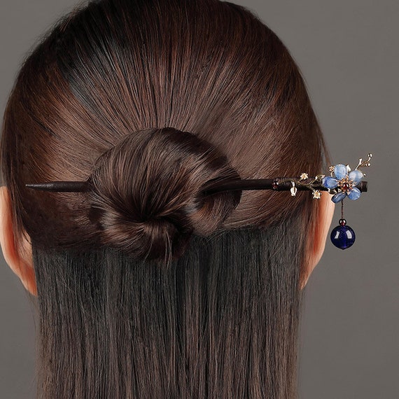 Traditional Chinese Hair Bun