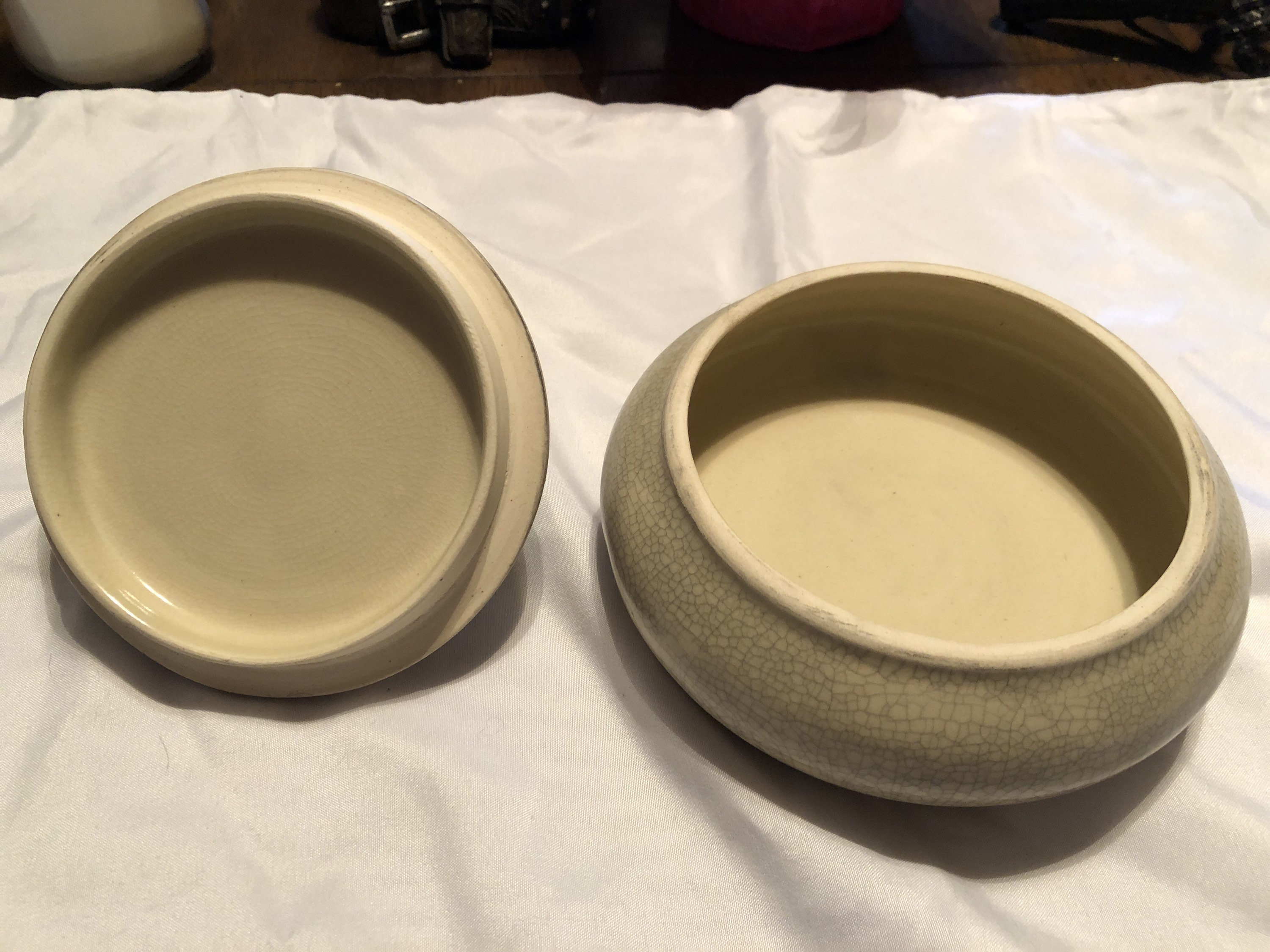 Higgins jean Pottery Bowl With Lid. No Chips. - Etsy UK