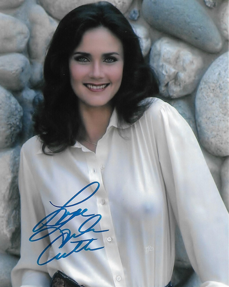 Lynda Carter Autographed 8 X 10 Signed Photo COA | Etsy