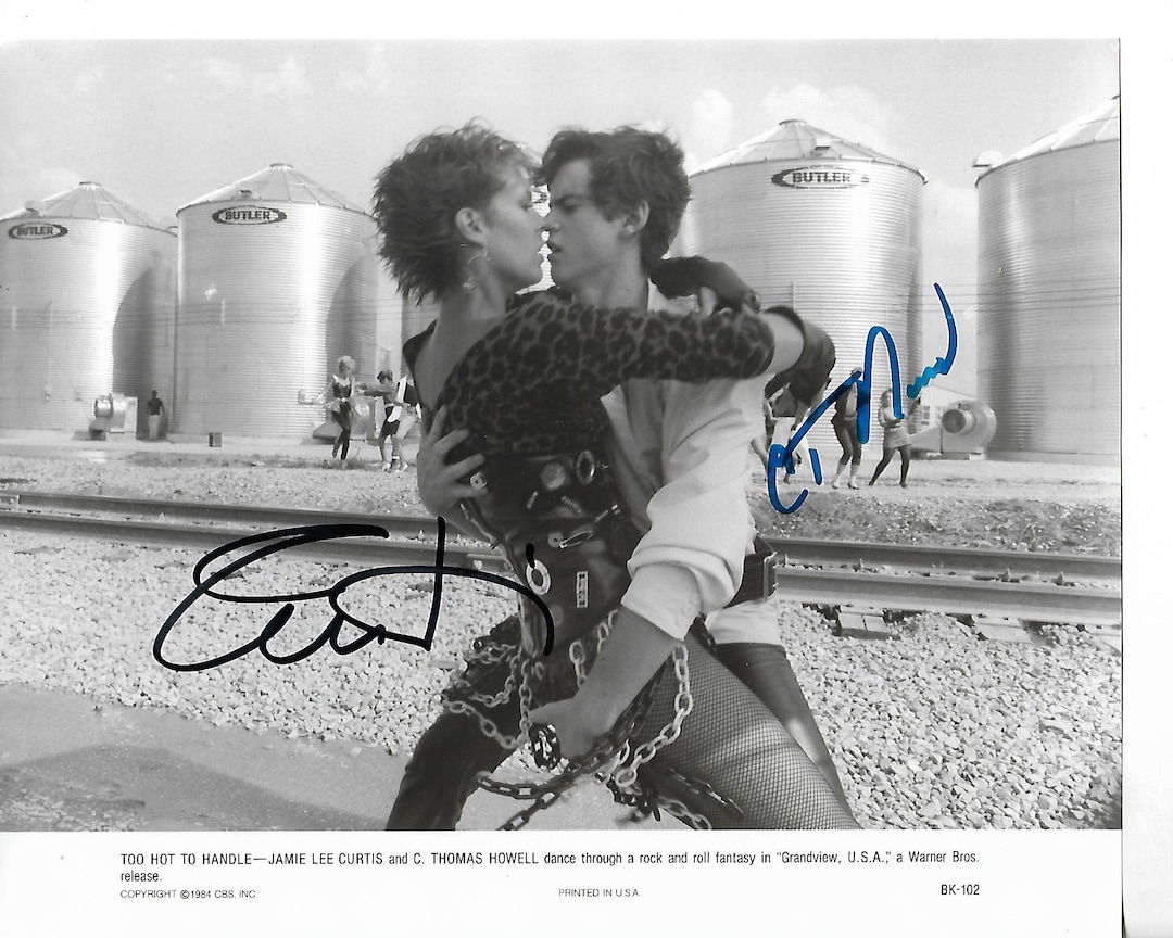 Jamie Lee Curtis & C Thomas Howell Autographed 8 X 10 Signed Photo COA ...