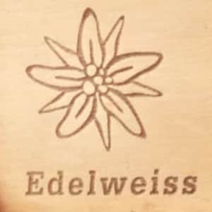 The Sound of Music EDELWEISS Music Box Theme Merry Christmas Music ...