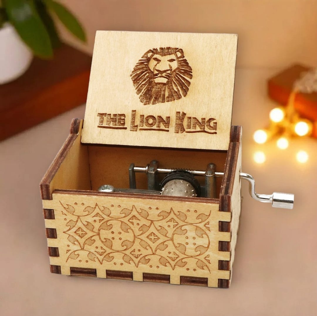 The Lion King Music Box ' the Lion Sleeps Tonight ' Theme Music Chest ...