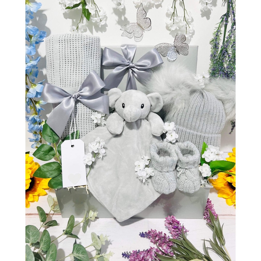 New Baby Hamper Adorable ANIMAL Themed Baby Gift Hamper, New Mum Hamper ...