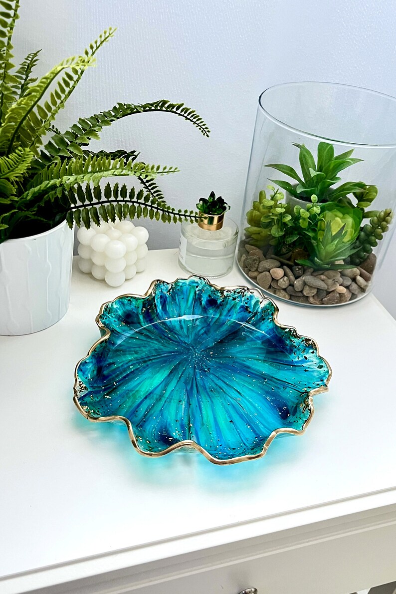 Resin Clam Bowl/ Resin Decorative Bowl/ Clam Shell Display - Etsy