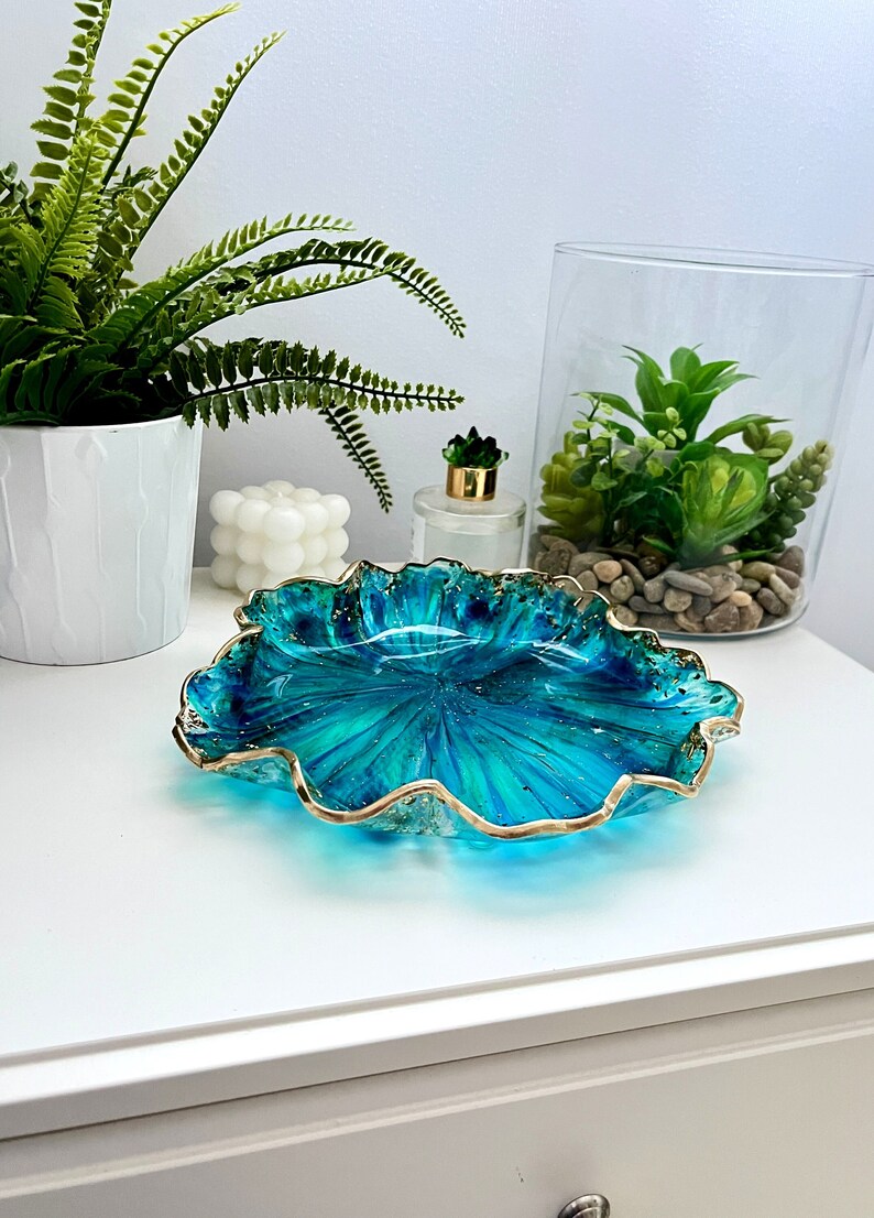 Resin Clam Bowl/ Resin Decorative Bowl/ Clam Shell Display - Etsy