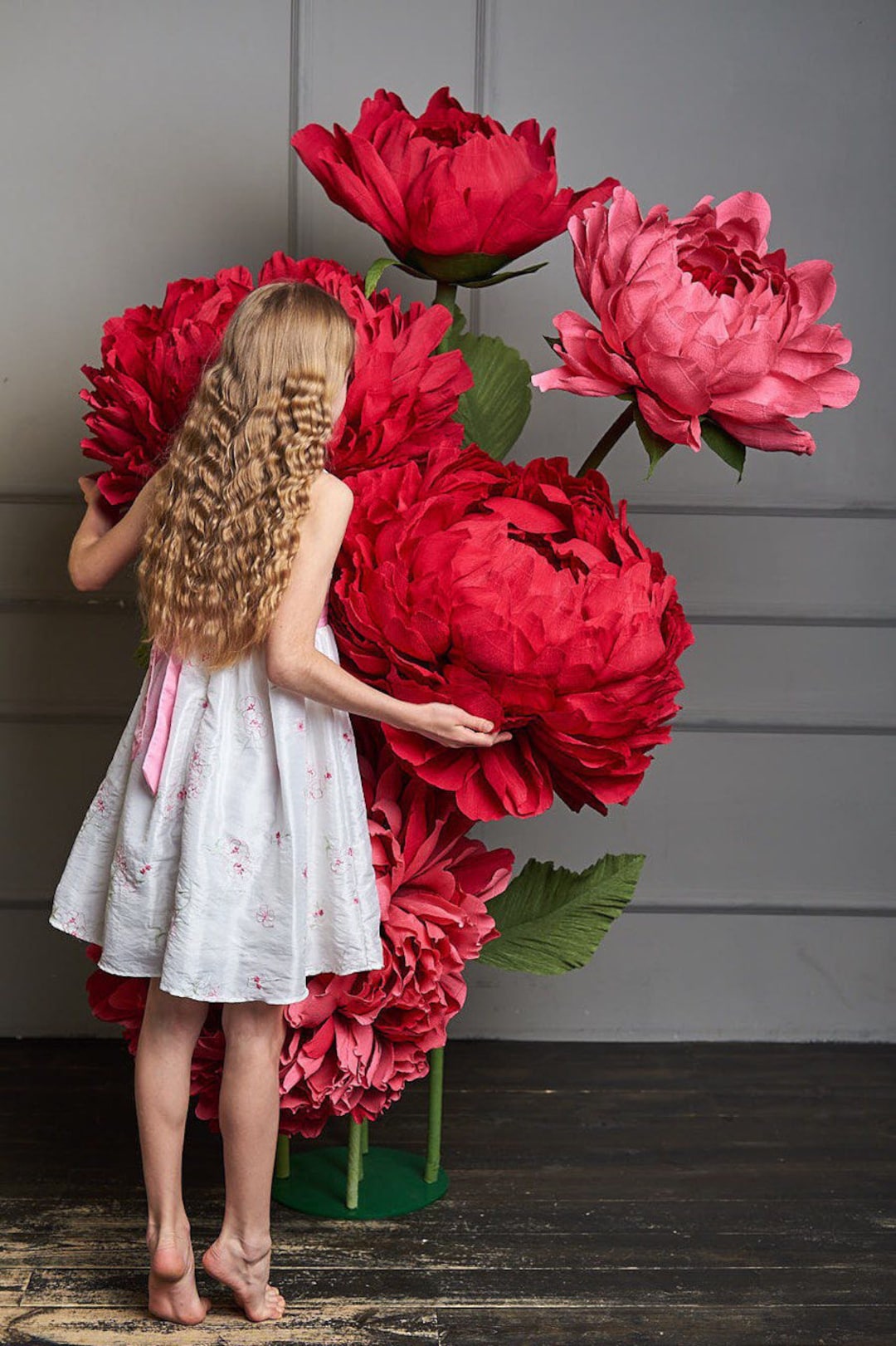 Large Crepe Paper Peony: Wedding Backdrop Flower, Photo Prop - Etsy