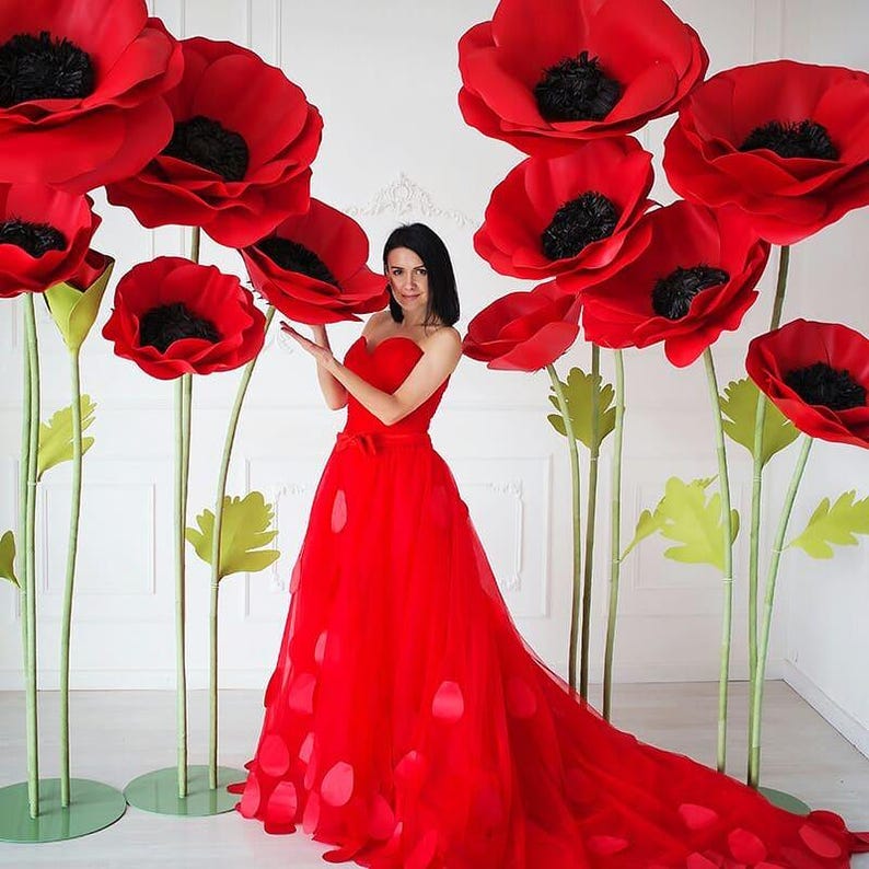 Large Crepe Paper Poppy Flower: Stage & Photo Prop Decor - Etsy