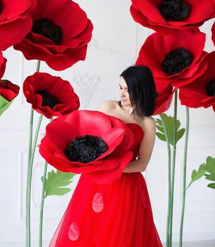 Large Crepe Paper Poppy Flower: Stage & Photo Prop Decor - Etsy