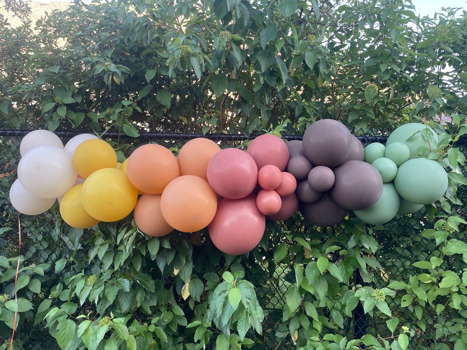 Jungle Safari Balloon Garland DIY Kit | Terra Cotta, Green, Yellow ...