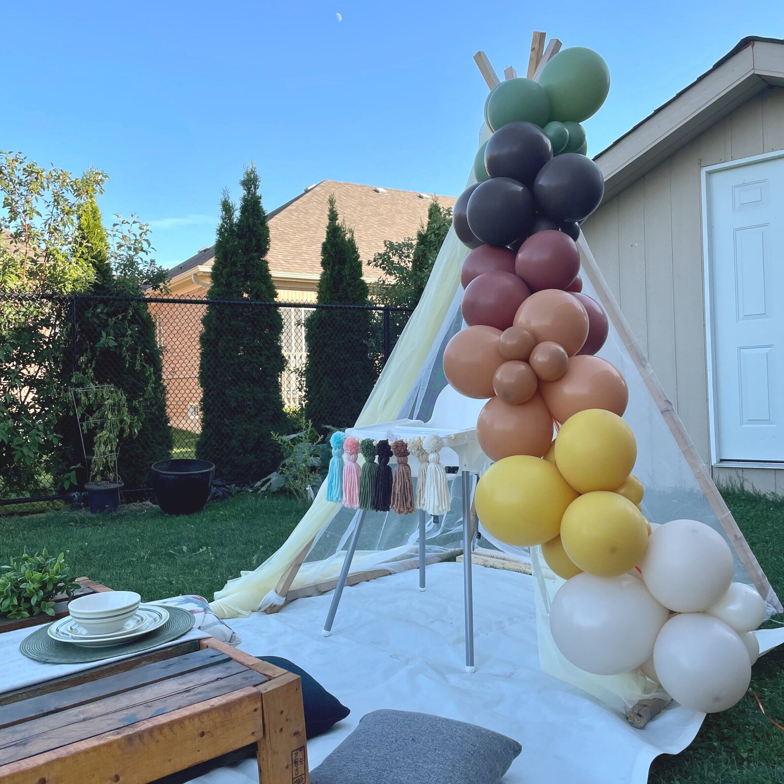 Jungle Safari Balloon Garland DIY Kit | Terra Cotta, Green, Yellow ...