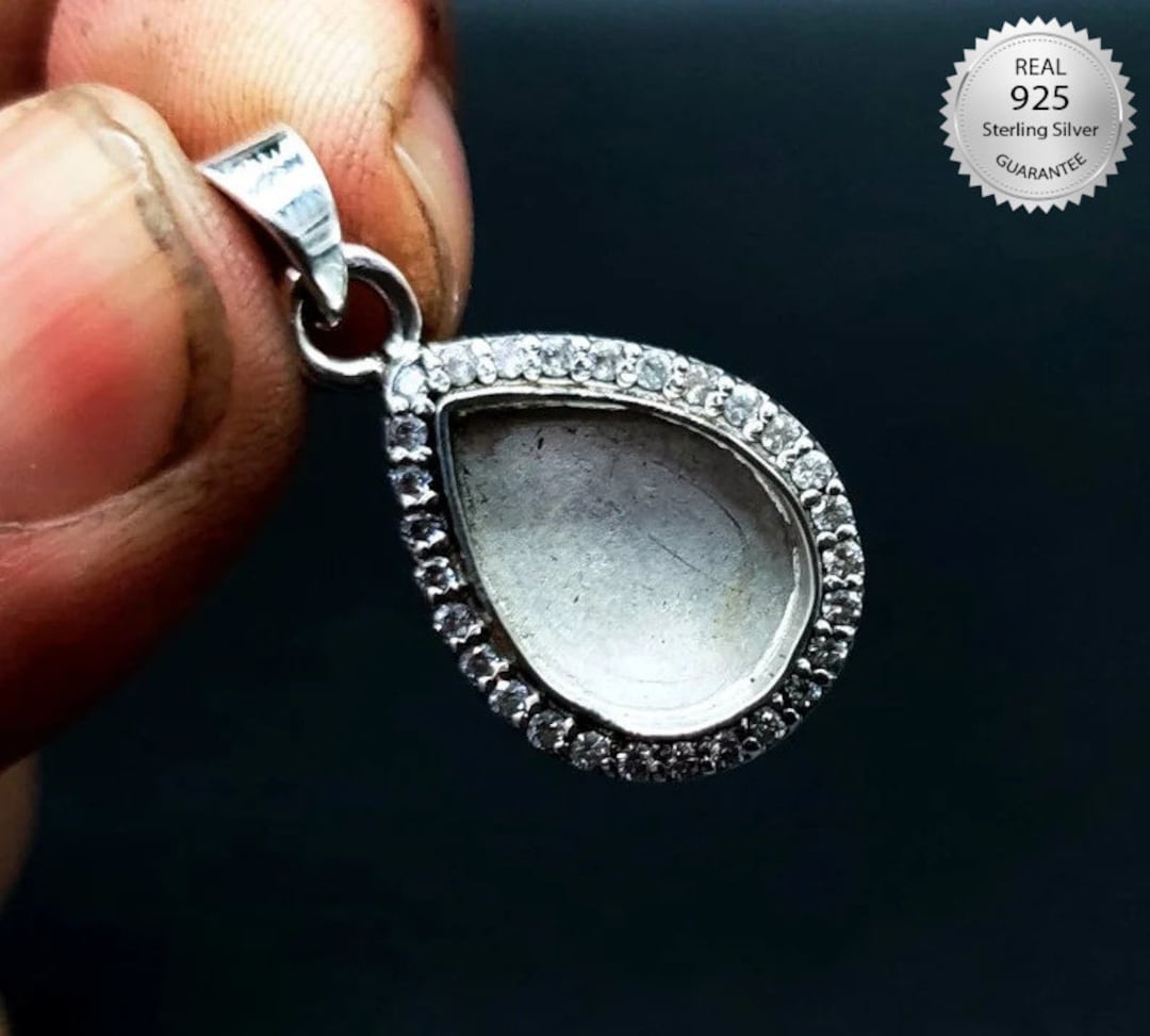 925 Sterling Silver Pear Shape Handcrafted Pendant Bezel Setting With ...