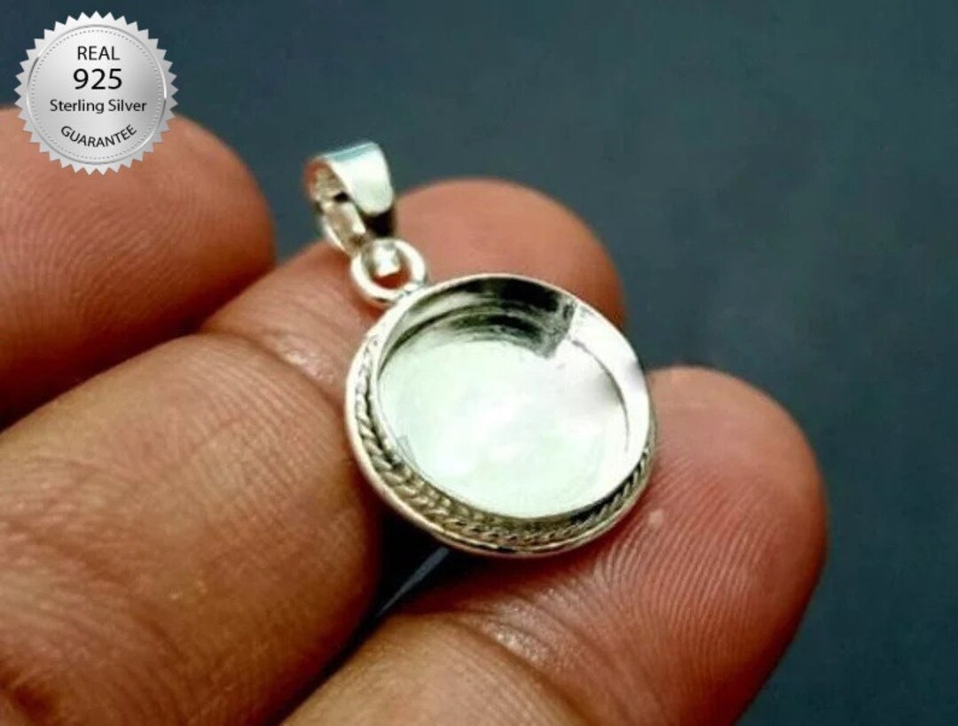 925 Sterling Silver Round Shape Handcrafted Pendant Bezel Setting ...