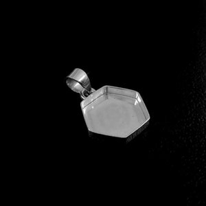 925 Sterling Silver Hexagon Shape Handcrafted Plain Bezel Setting ...