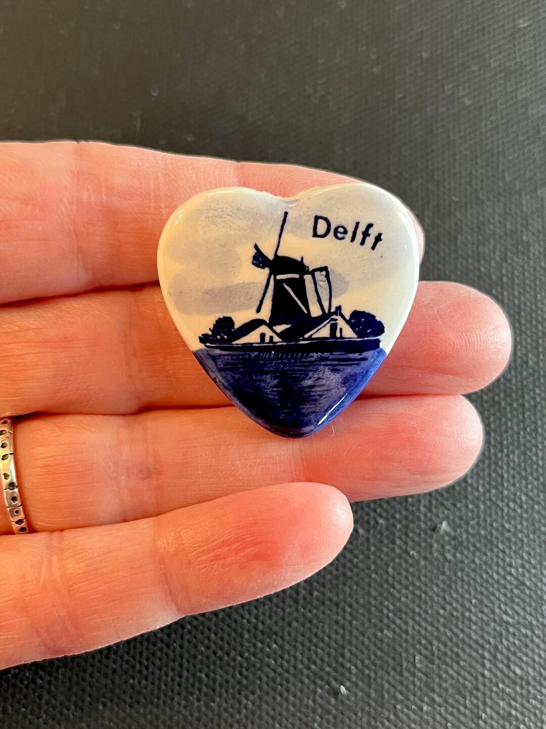 Vintage Handpainted Delft Porcelain Heart Brooch Pin. 1 3/8” X 1 1/4 ...