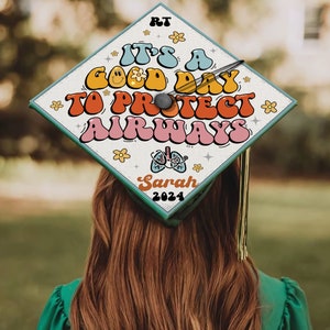Respiratory Therapist Graduation Cap Topper, Customized RT Grad Cap to ...