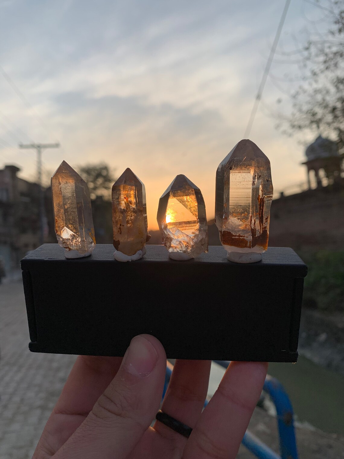 Himalayan Clear Quartz Crystals Deal / Lot With Sharp Lustre From ...