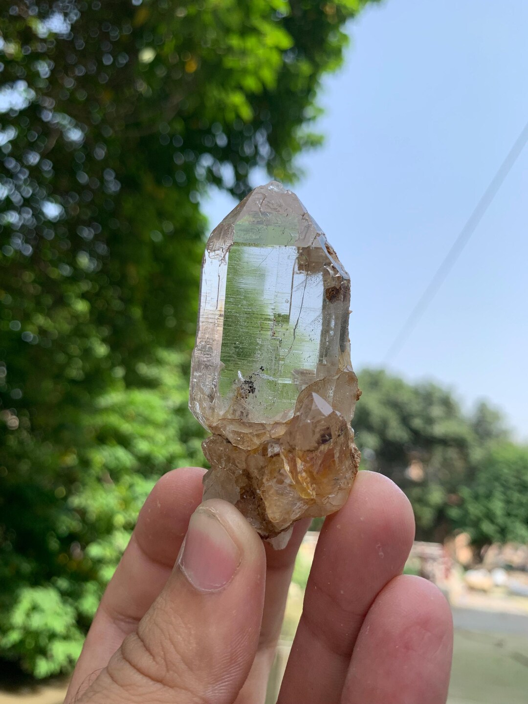 Super Clear High Quality Gwindle Quartz Crystal With Sharp Lustre ...