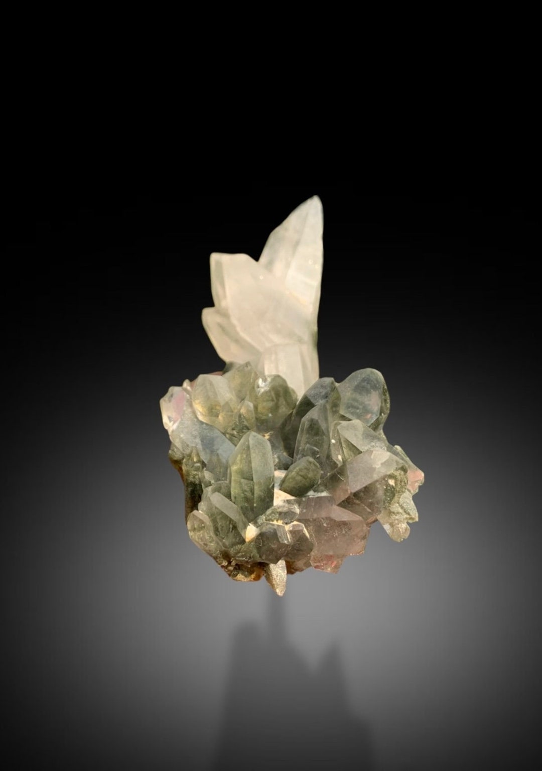 Chlorine Quartz Crystals Cluster Quartz Crystals Cluster With Chlorite ...