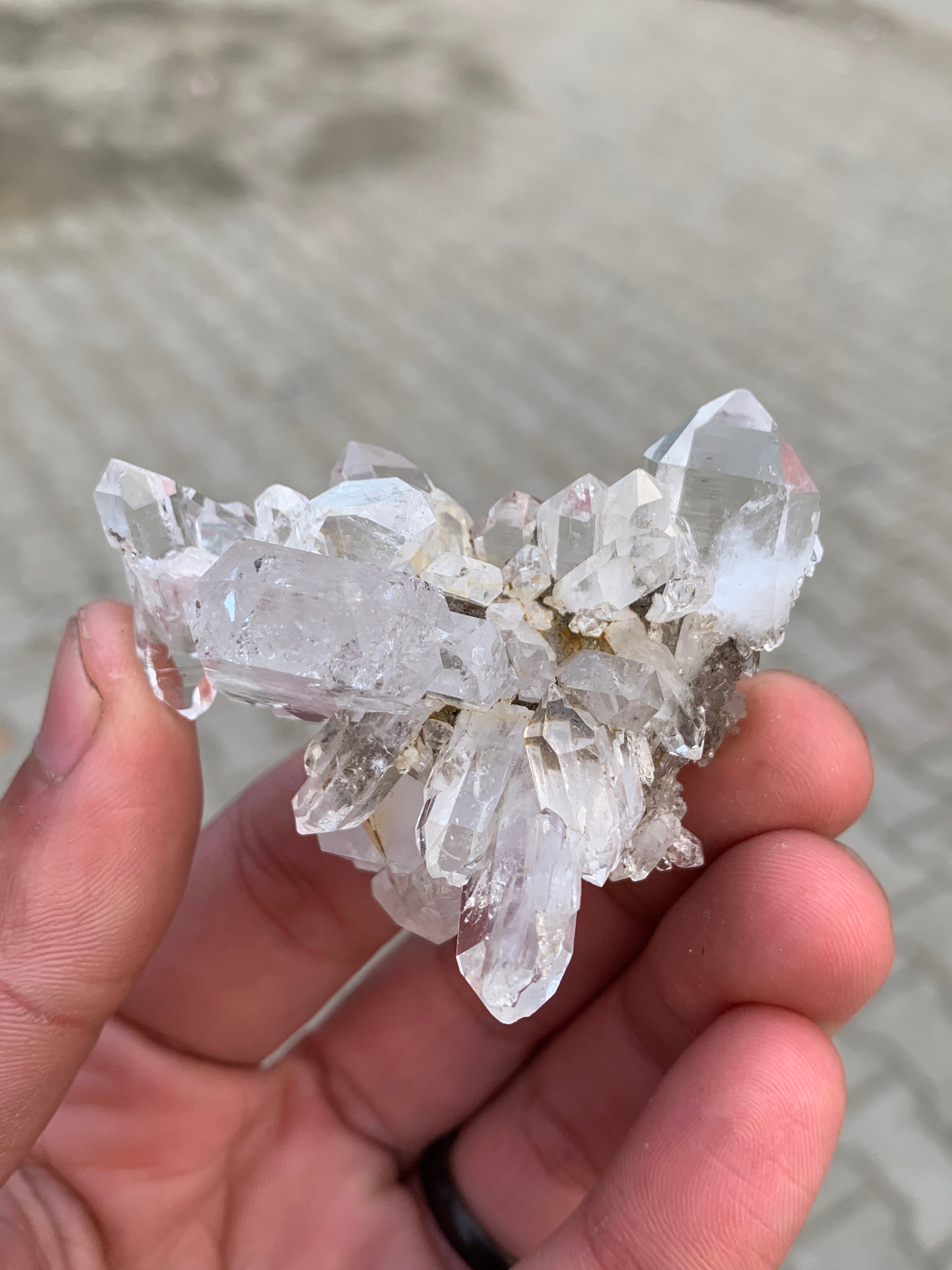 Lustrous Quartz Crystals Cluster With Faden Inclusions From Baluchistan ...
