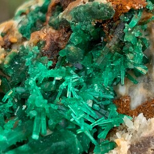 Emerald Terminated Crystals Bunches Having Sharp Lustre Clarity With ...