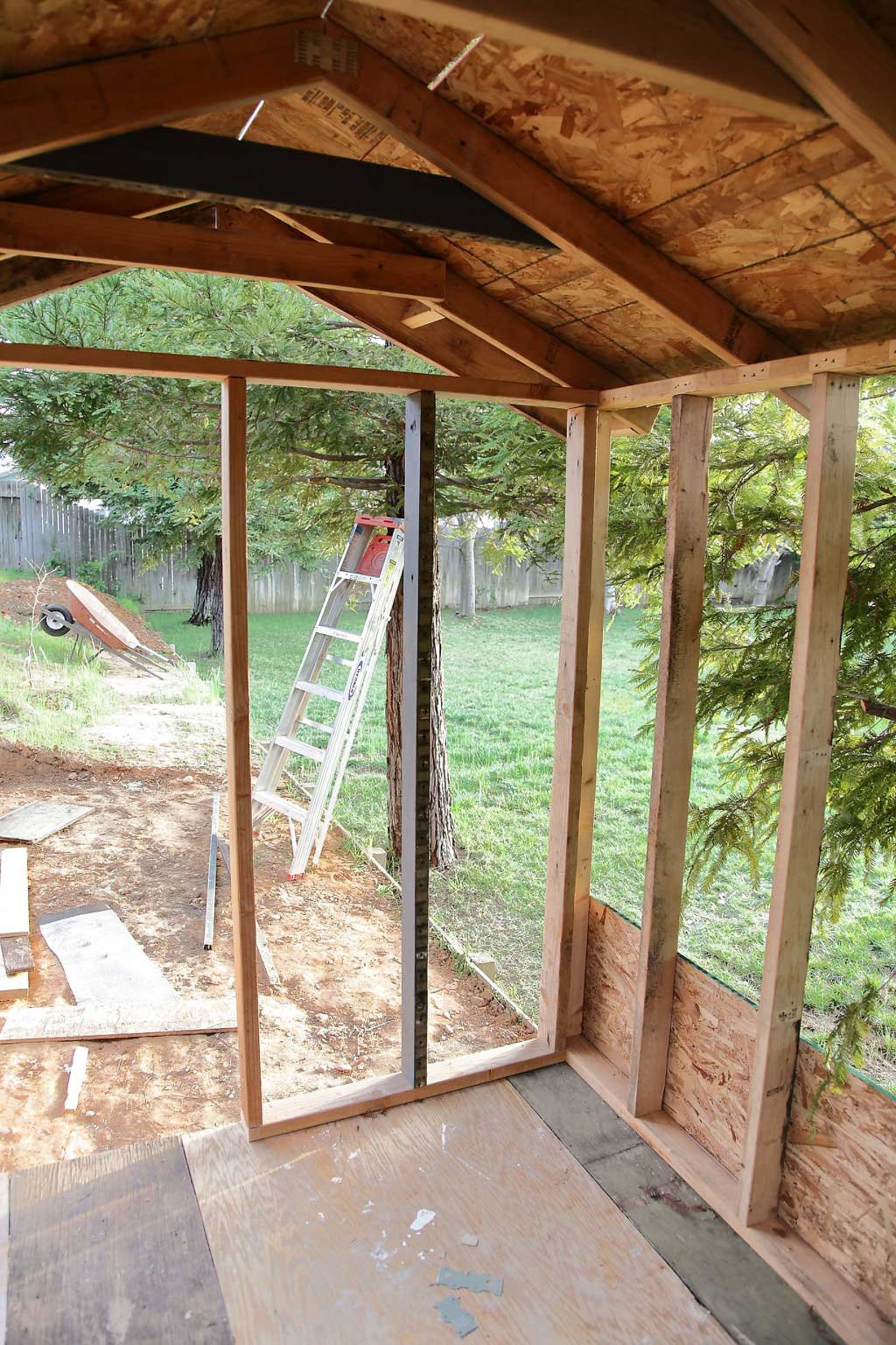 DIY Chicken Coop With an Outdoor Run Plans [chicken Coop Framing ...